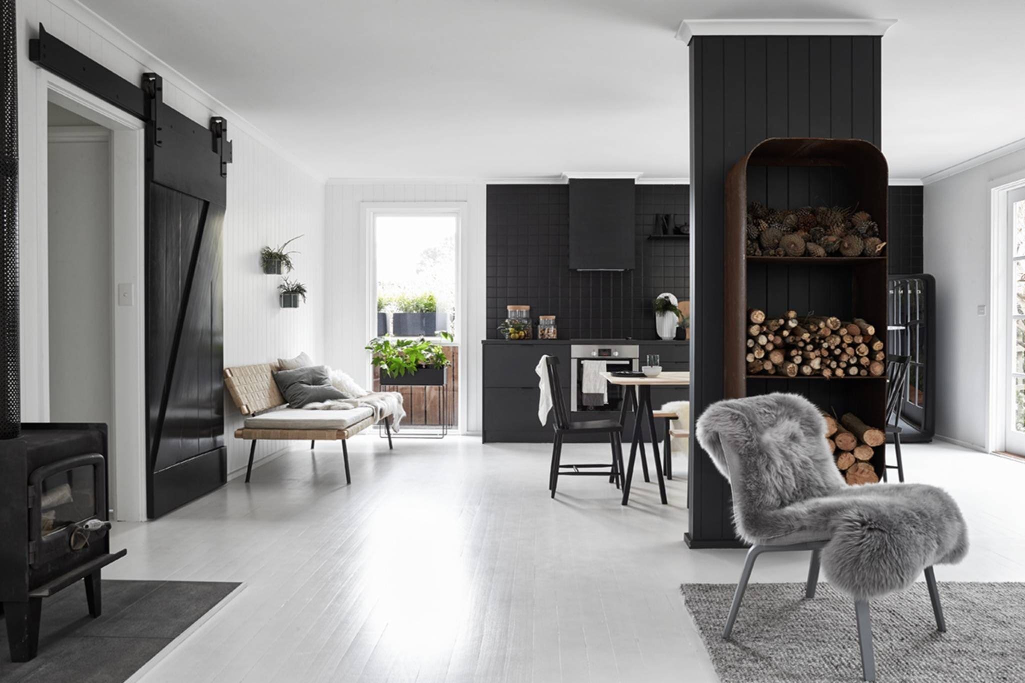 Luxusní a dramatický styl Scandi Noir | Bydlo.cz