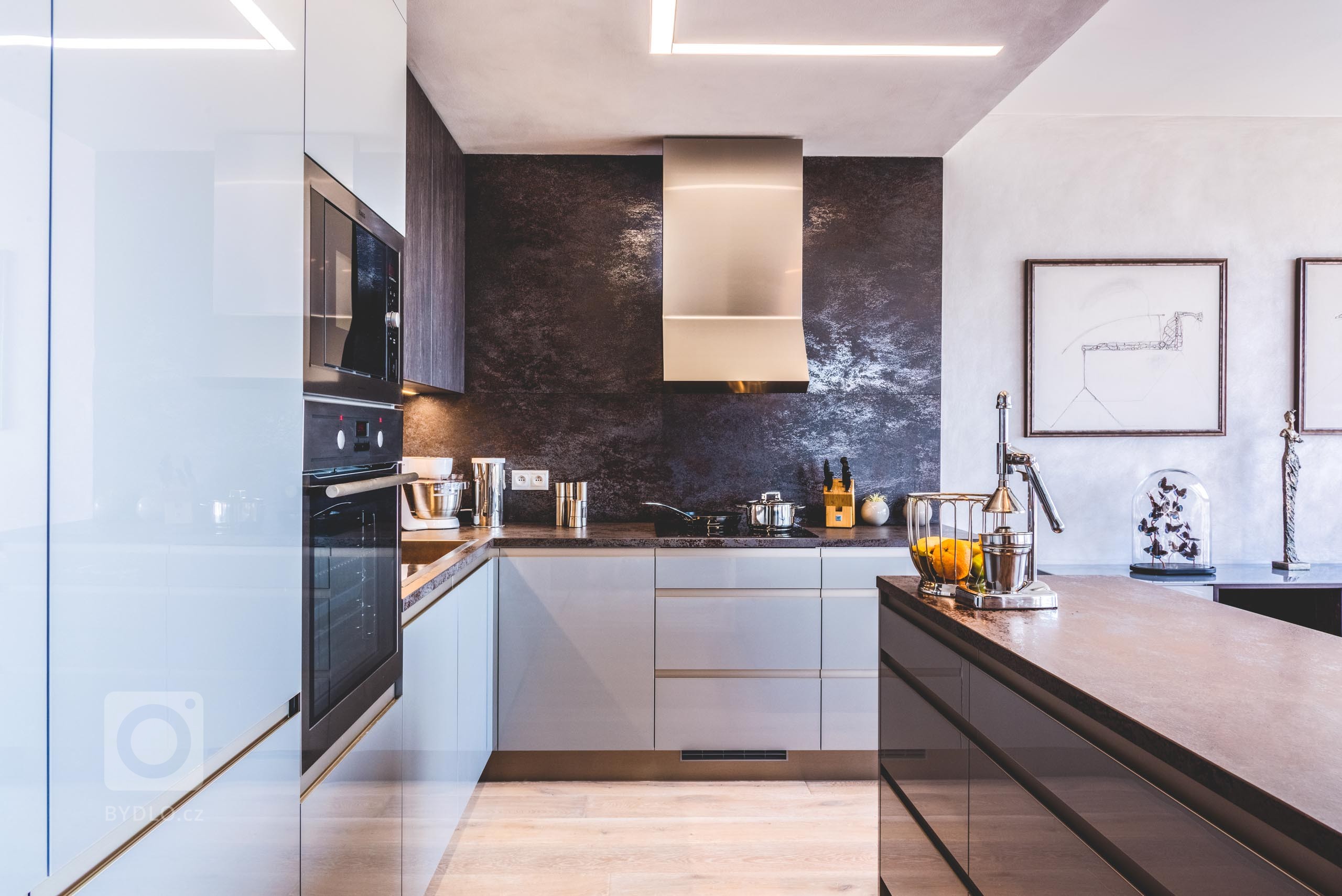Kuchyně TOP SILVER GREY - Kuchyně Sykora | Bydlo.cz