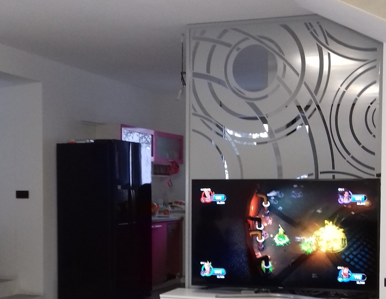 Designový panel za TV - AST PLOTY | Bydlo.cz