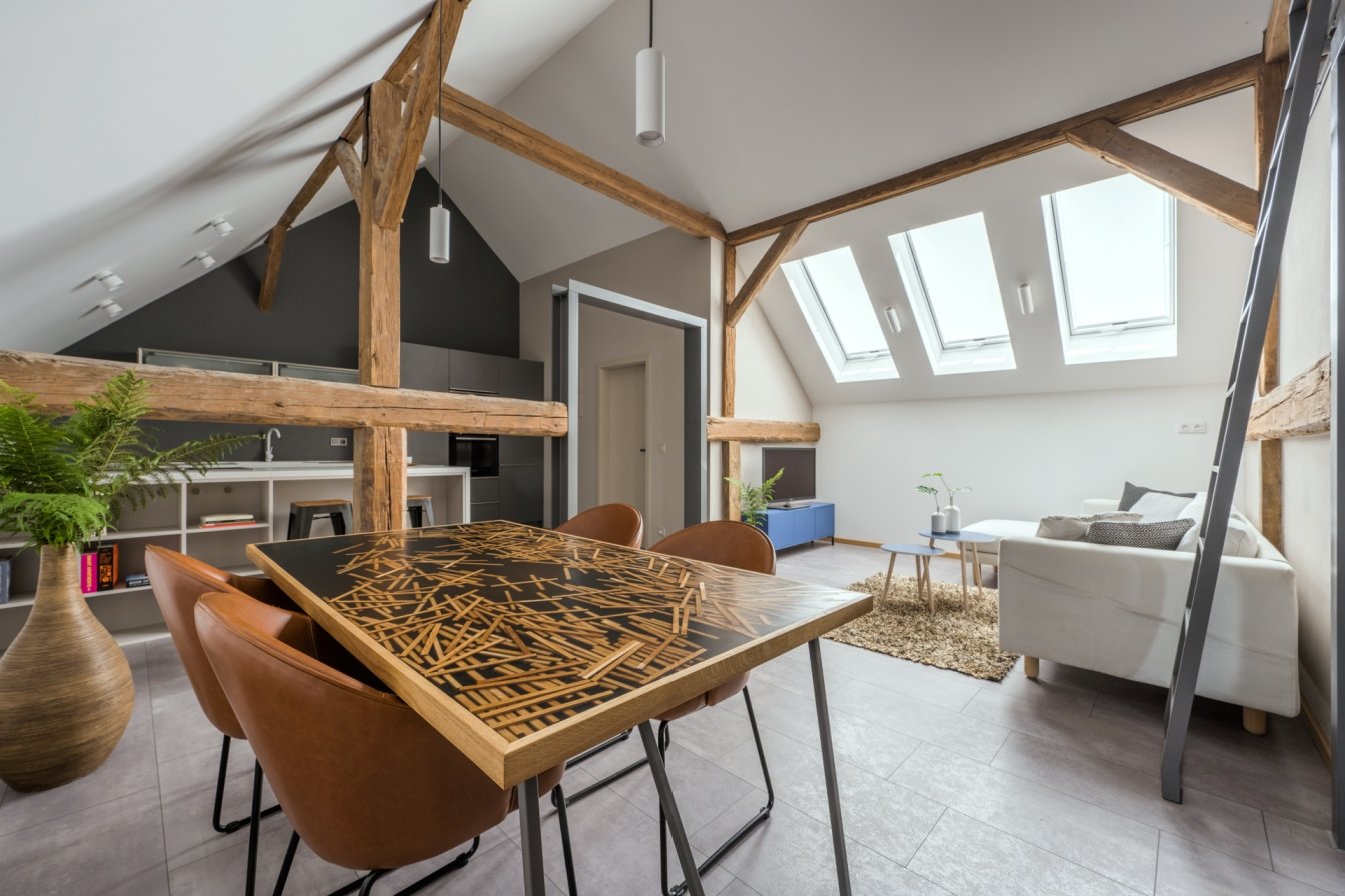 Rekonstrukce půdy. - ZAKI DESIGN | Bydlo.cz